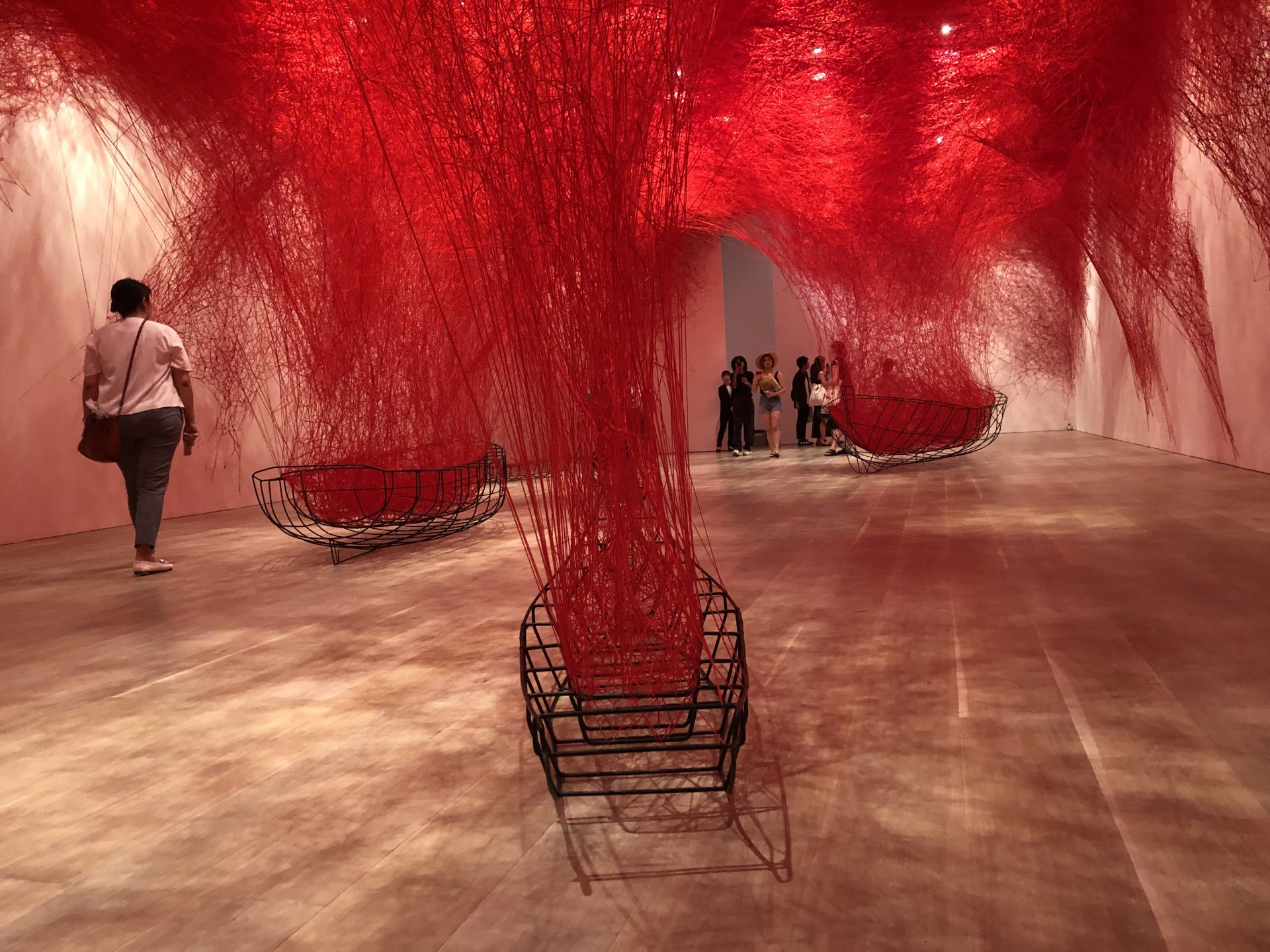 『富士山ー芸術の源泉展』、『ボルタンスキー展』、『塩田千春展』 | 明治大学付属世田谷中学校・高等学校